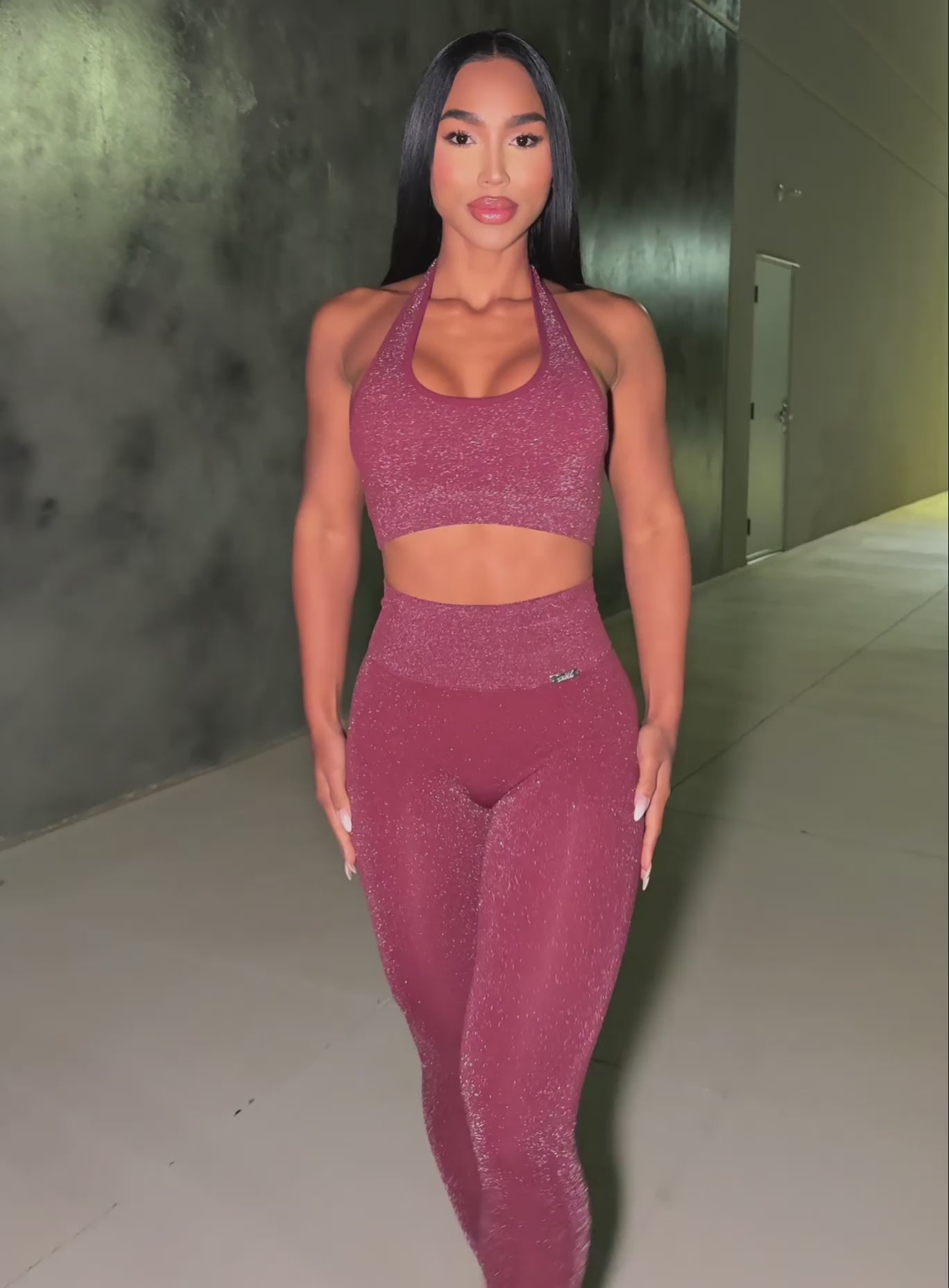 Shimmer V Back Leggings | Ruby Star | Bombshell Sportswear